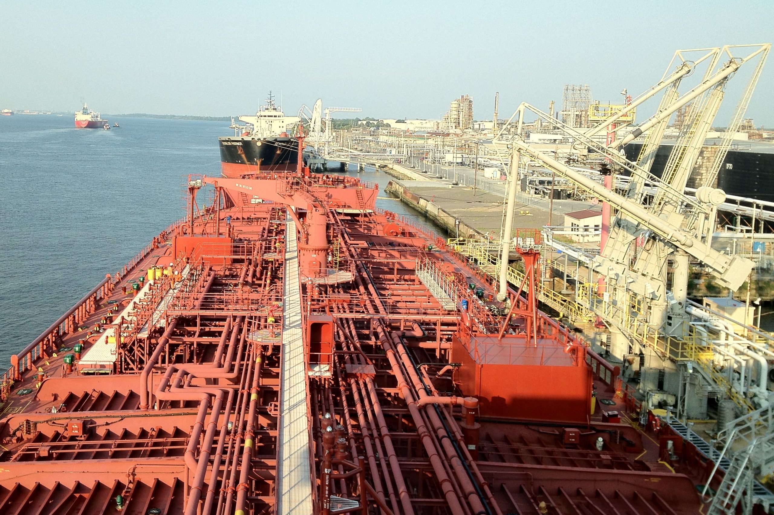 Oil tanker loading operation – Chardell